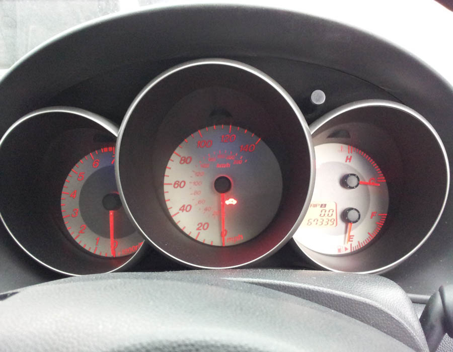 Mazda 3 Instrument cluster 1.6 Takara saloon 2004-2009 | Car Breakers ...