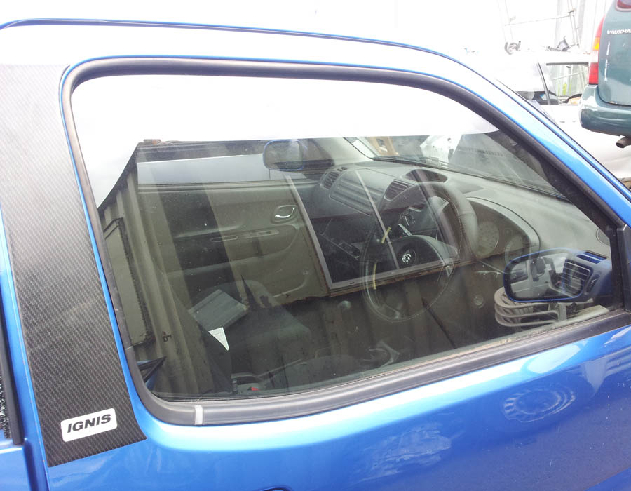 Suzuki Ignis Door window glass driver side front Sport 1.5 2000-2005 ...
